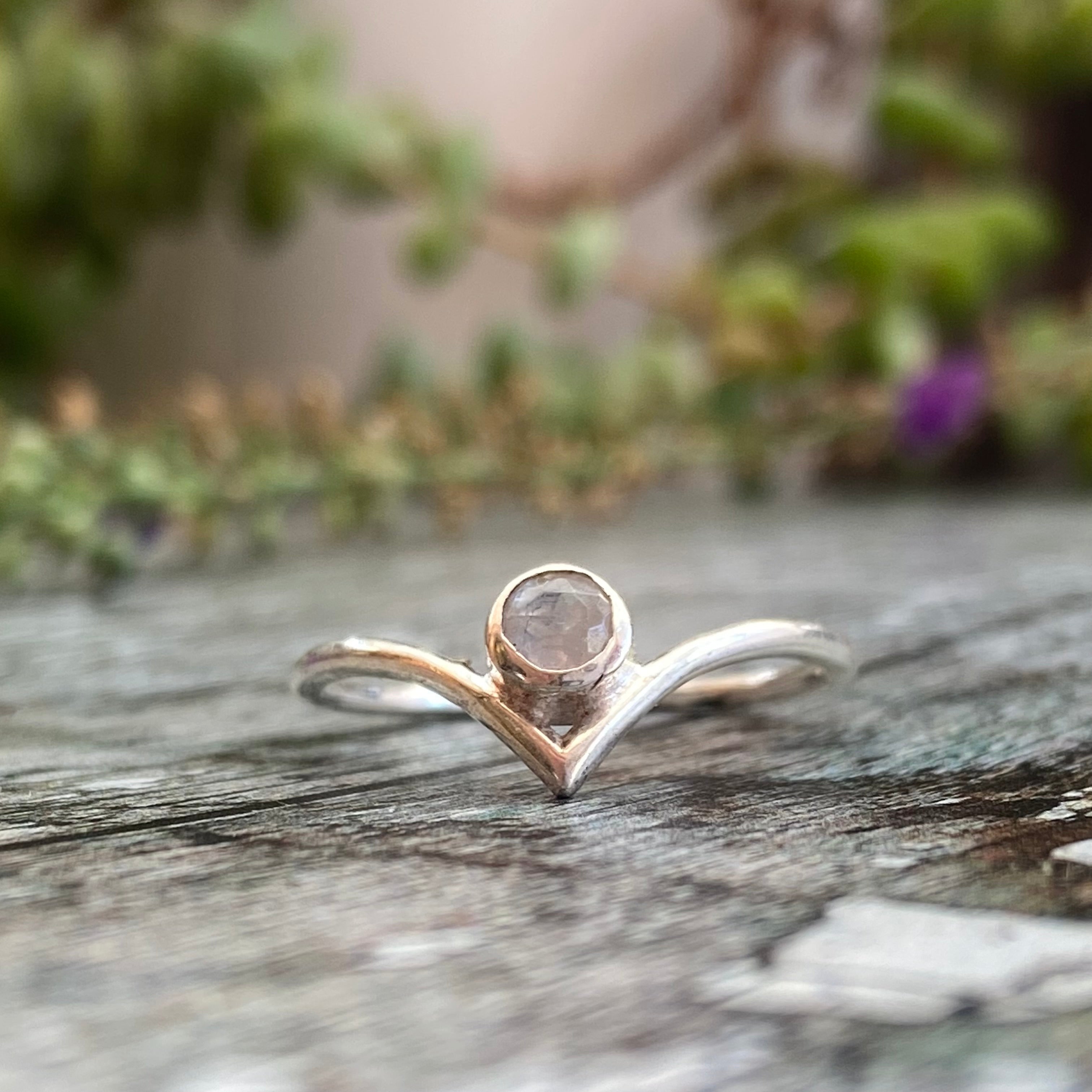 Cut Moonstone Point Ring - P/Q – ForageDesign