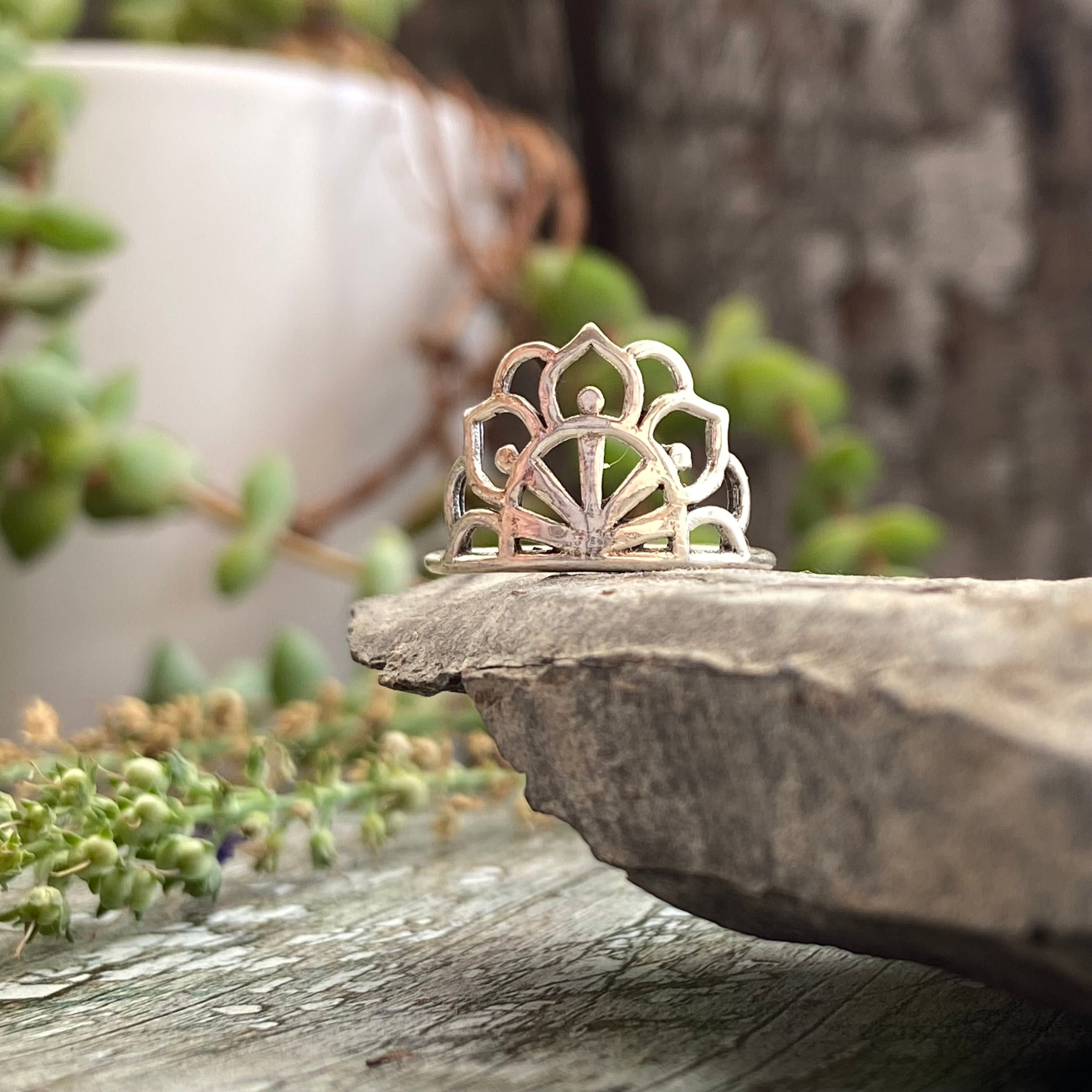 Demi Mandala Ring – ForageDesign