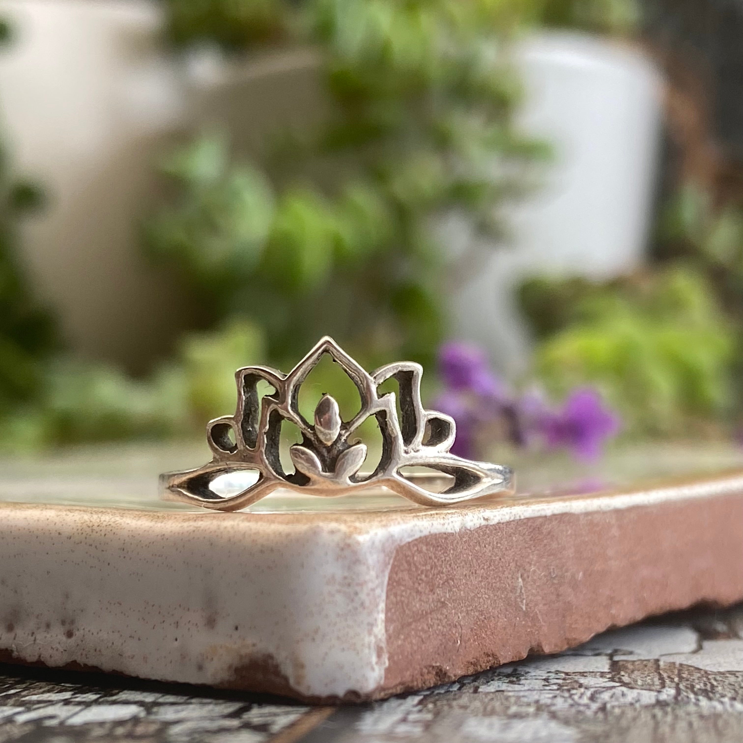 Lotus Ring - L/M – ForageDesign
